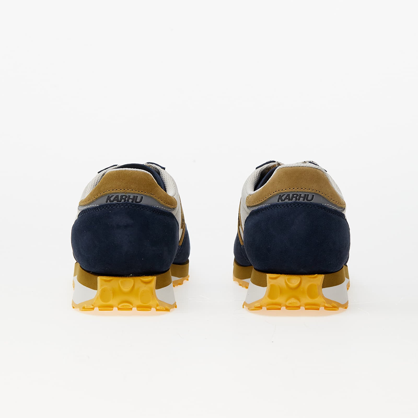 Men's shoes Karhu x Universal Works Mestari Control “Inversion Illusion ...