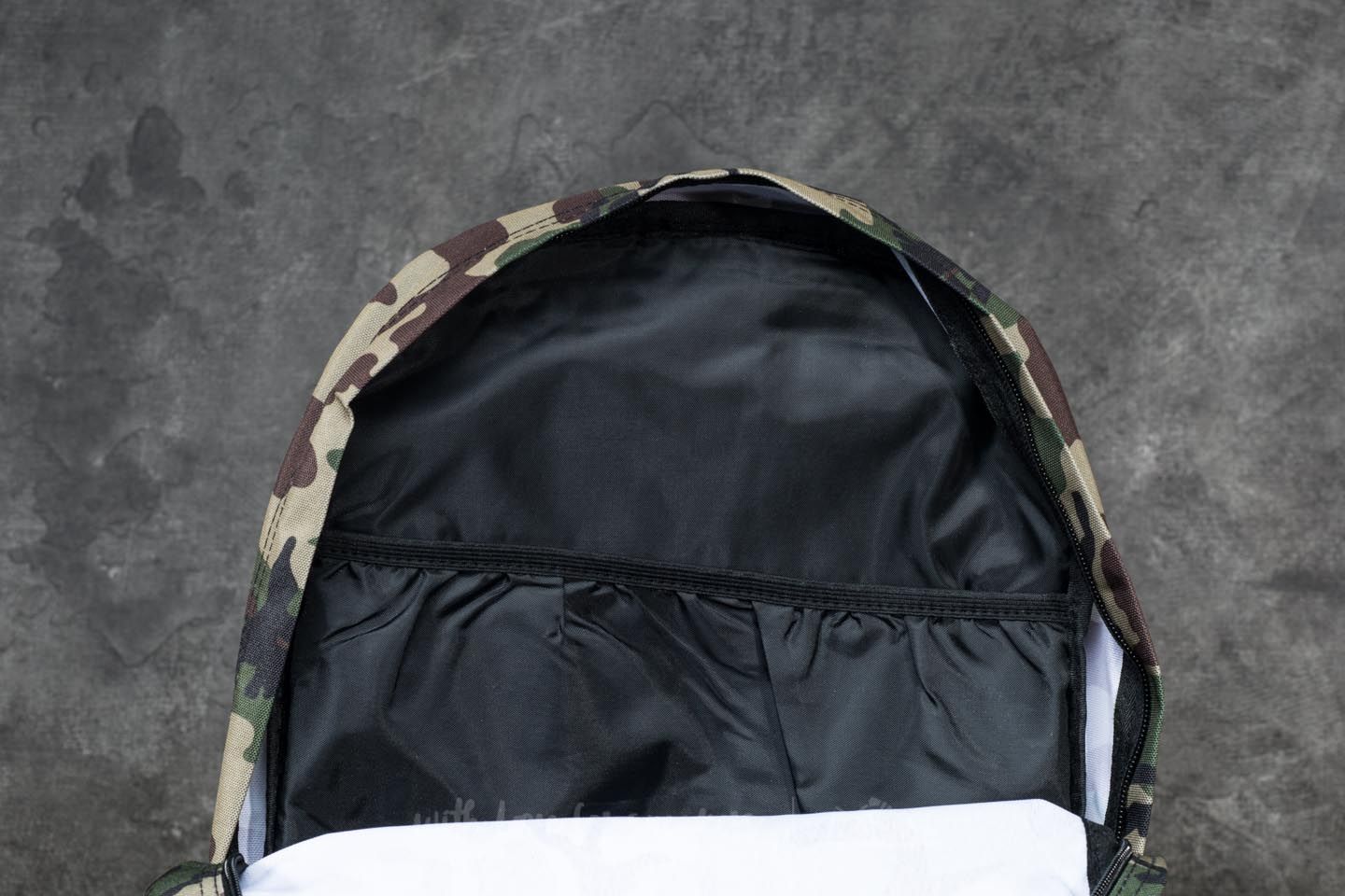 Doplňky New Era MLB Stadium Pack Los Angeles Dodgers Backpack Woodland ...