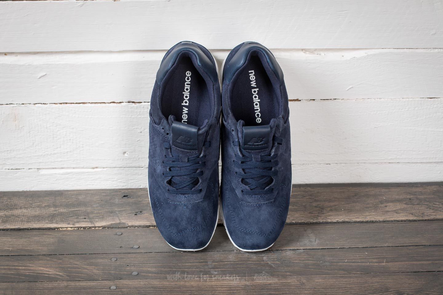 New Balance 745