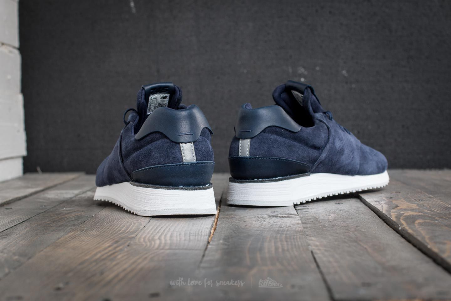 New Balance 745