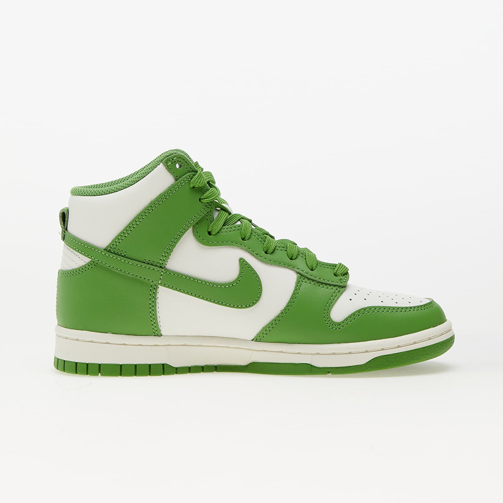 Women's shoes Nike W Dunk High Chlorophyll/ Chlorophyll-Sail | Footshop
