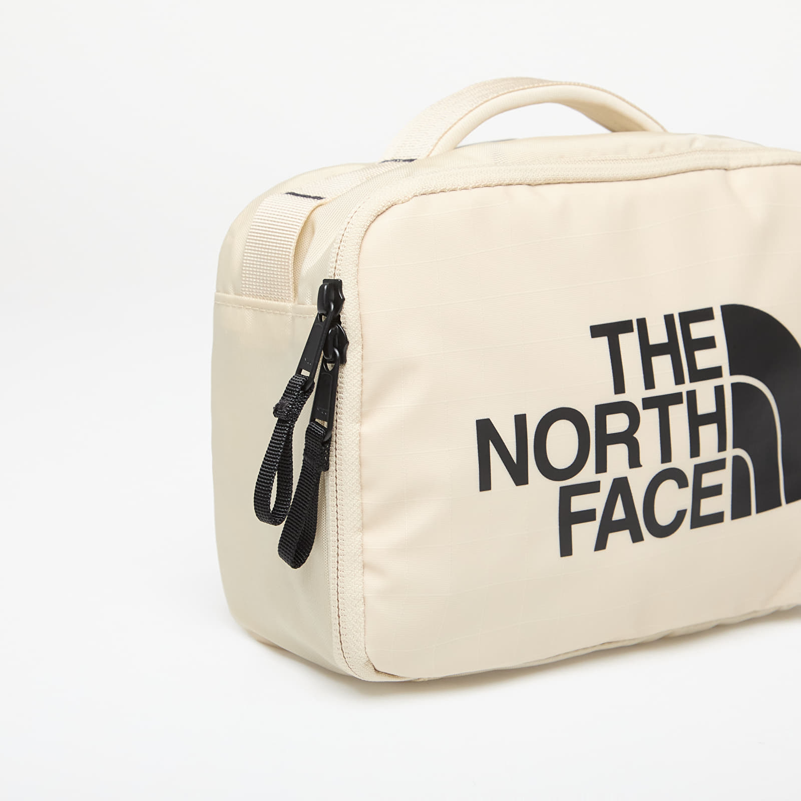 Pouches The North Face Base Camp Voyager Toiletry Kit Gravel/ TNF Black ...