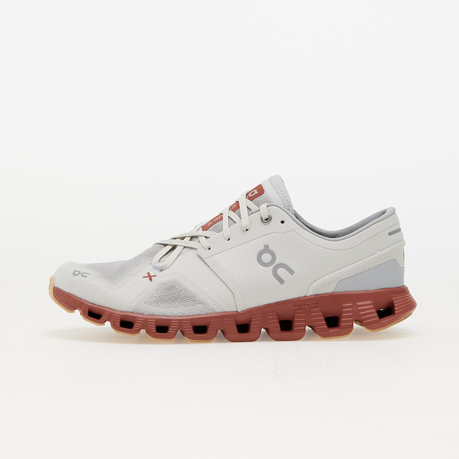 On M Cloud X 3 Ice/ Auburn | Footshop