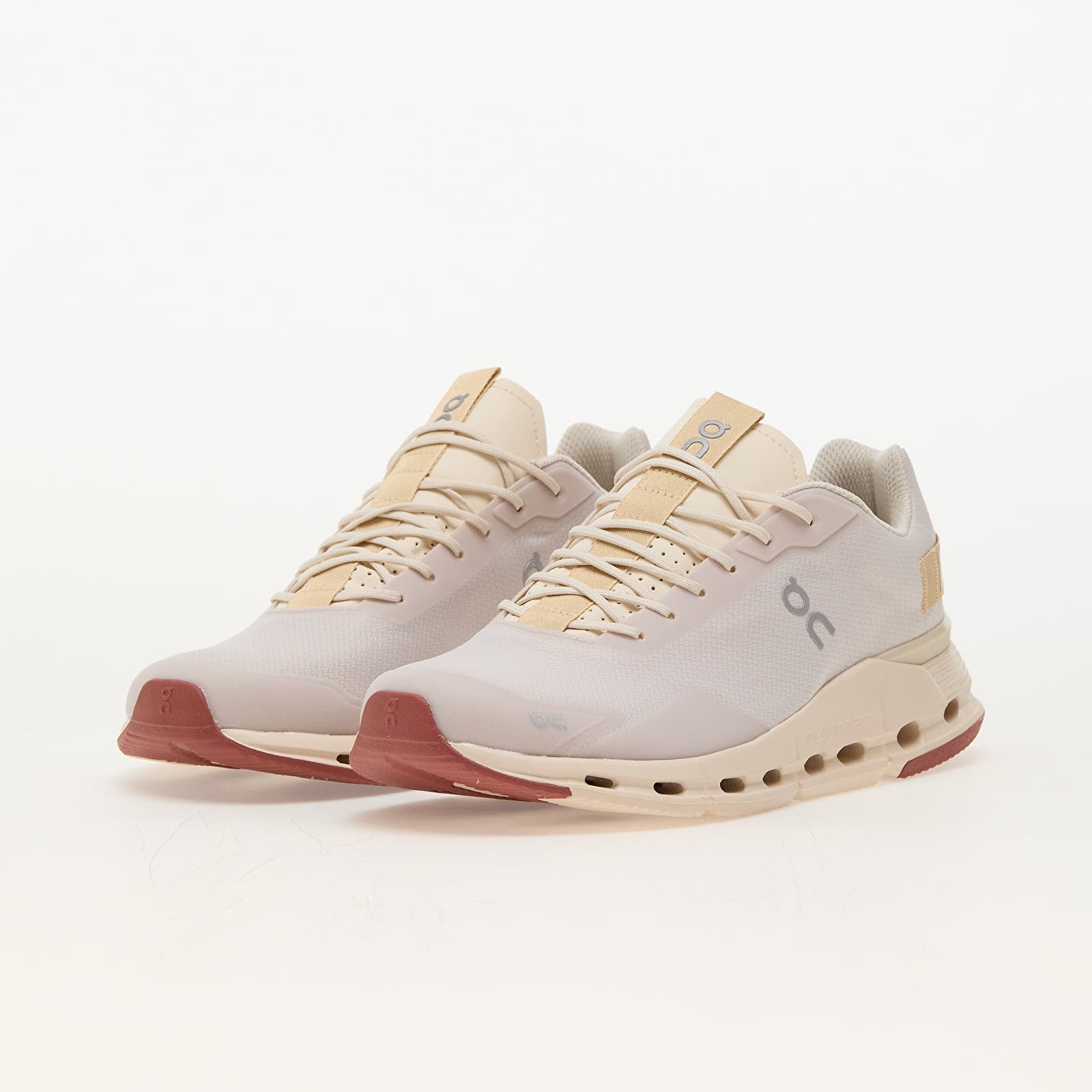 Men's shoes On M Cloudnova Form Sand/ Moon | Footshop
