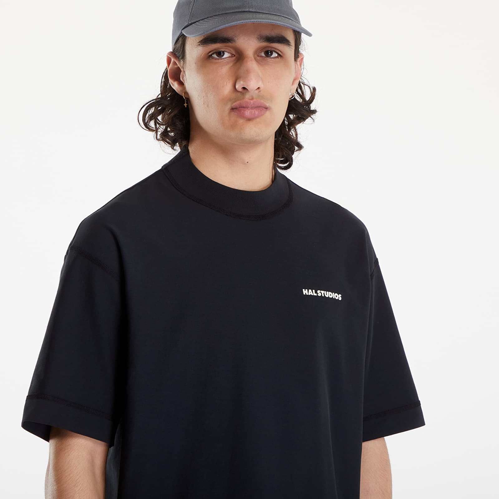 Heren T-shirts HAL STUDIOS® Inside-Out Uniform T-Shirt Black (HS_UOT ...