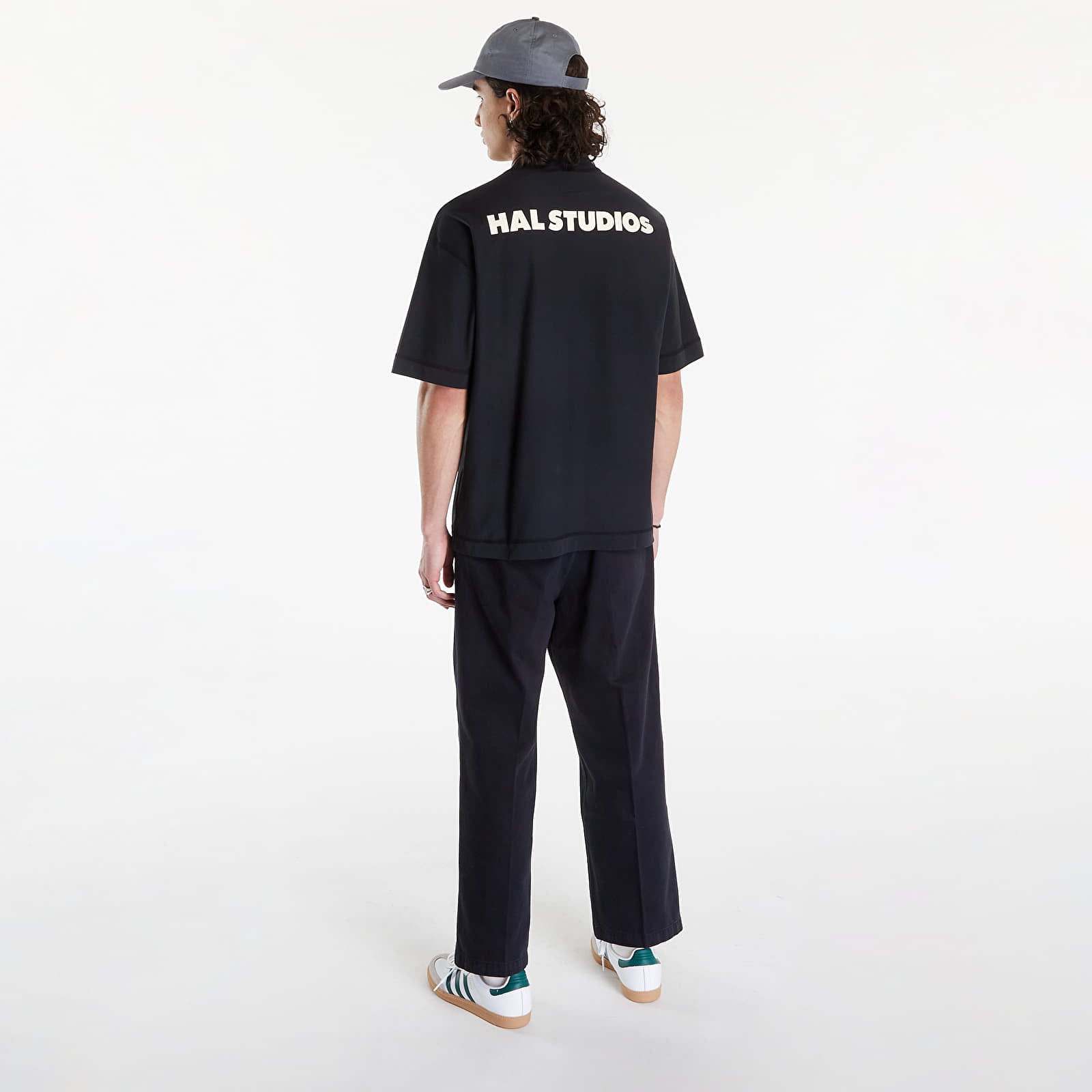 Heren T-shirts HAL STUDIOS® Inside-Out Uniform T-Shirt Black (HS_UOT ...