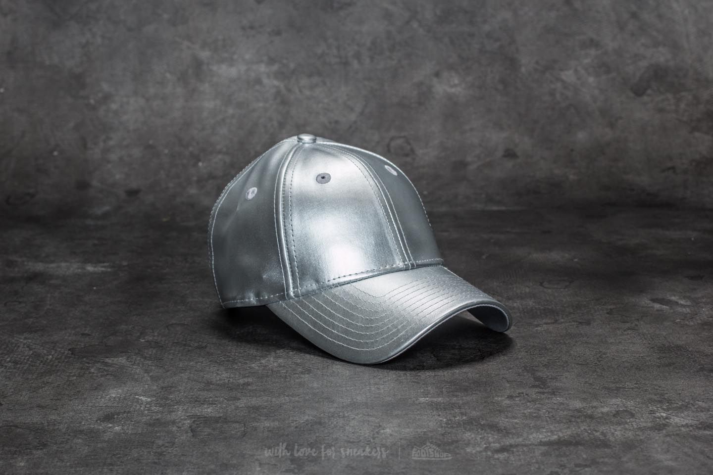 Strapback baseball sapka New Era 9FortyWmn Metallic Cap Silver | Footshop