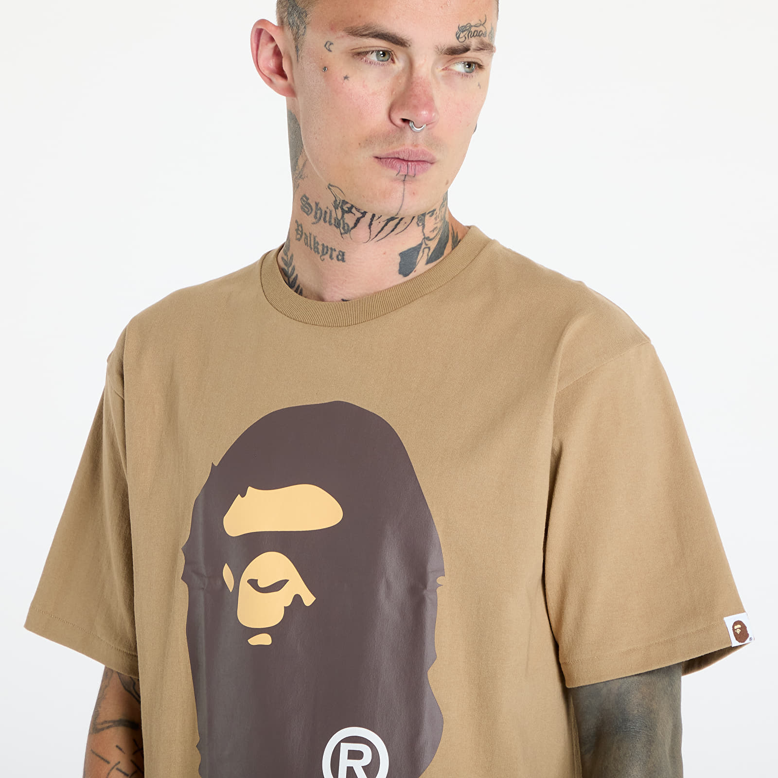 T-shirts A BATHING APE Big Ape Head Tee Beige | Footshop