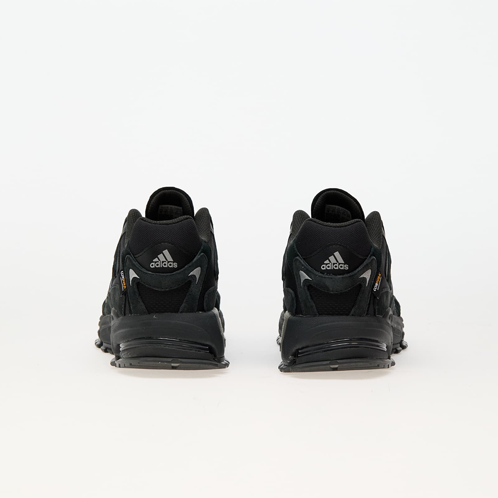 Încălțăminte și sneakerși pentru bărbați adidas Response CL Balck ...