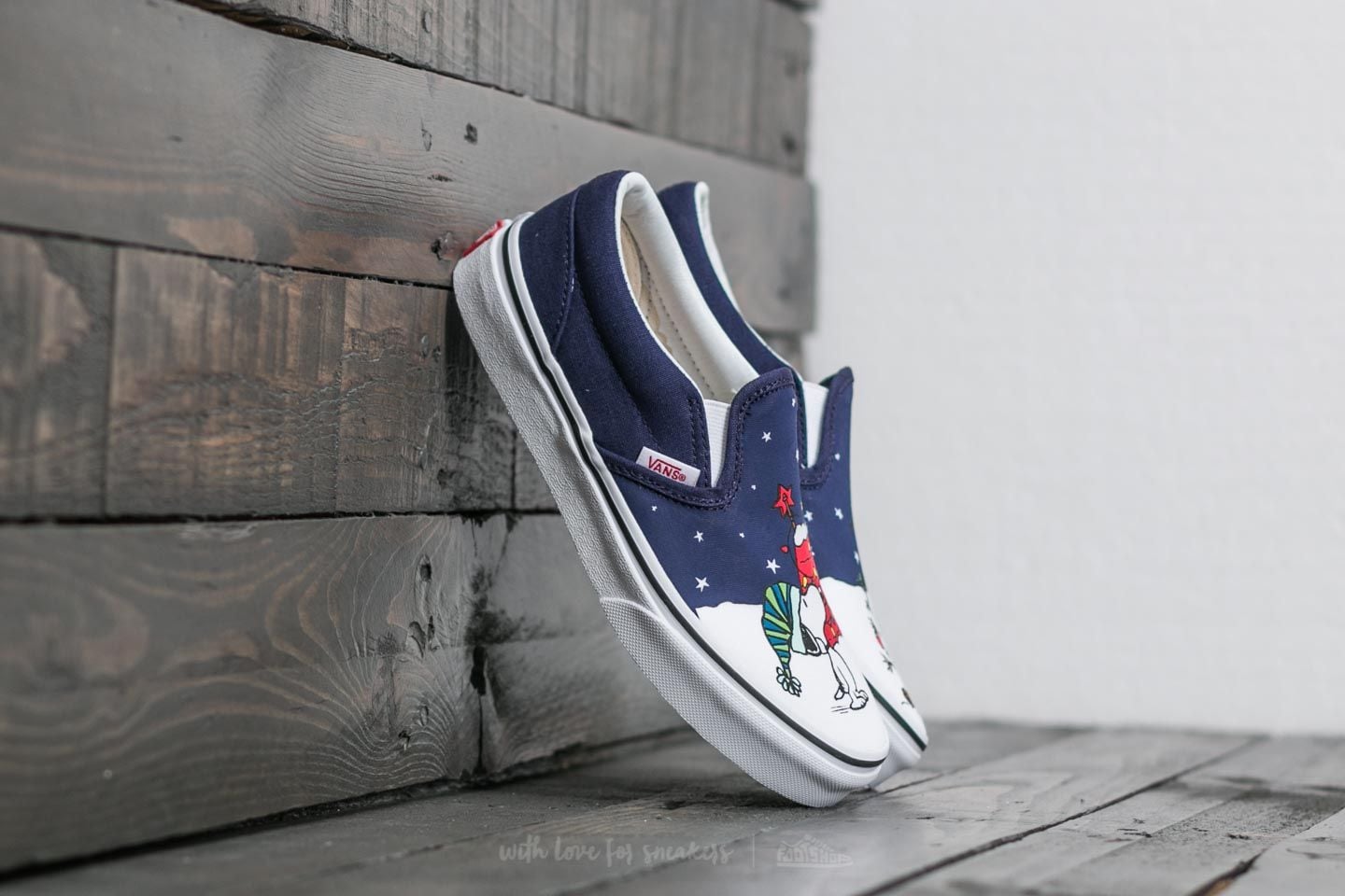 Kids' sneakers and shoes Vans x Peanuts Classic Slip-On Charlie/ Tree ...