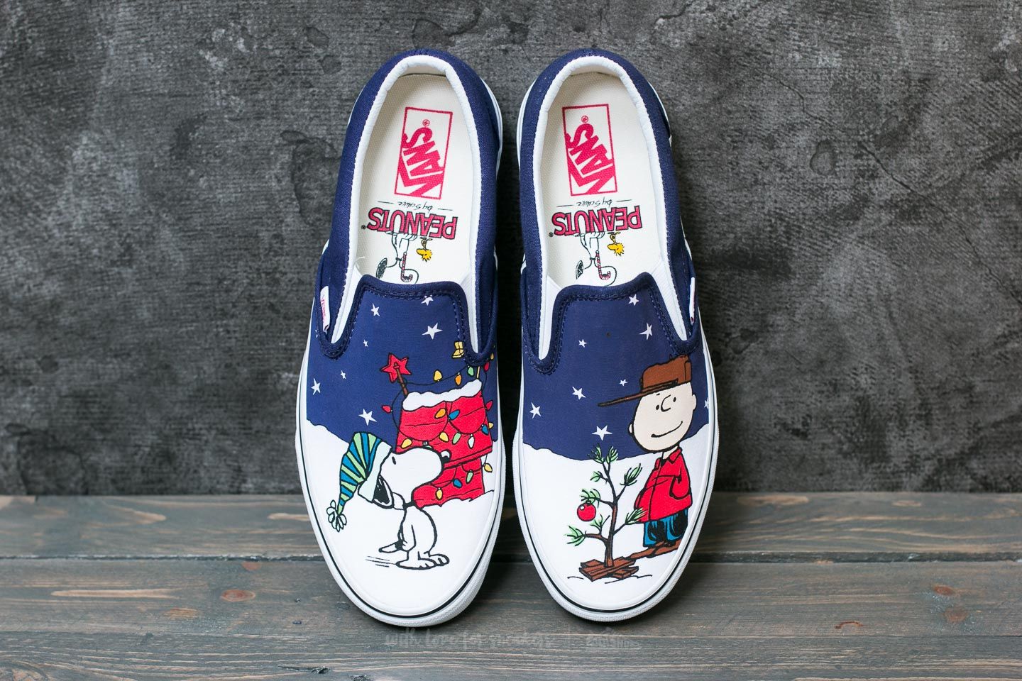 Men's shoes Vans x Peanuts Classic Slip-on Charlie/ Tree | Footshop