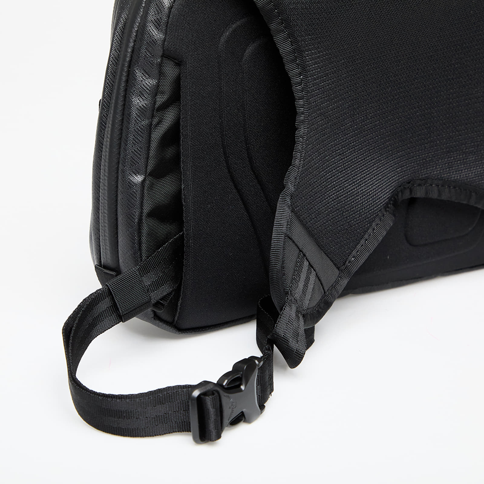 Batohy a tašky Osprey Archeon Chest Rig Black | Footshop