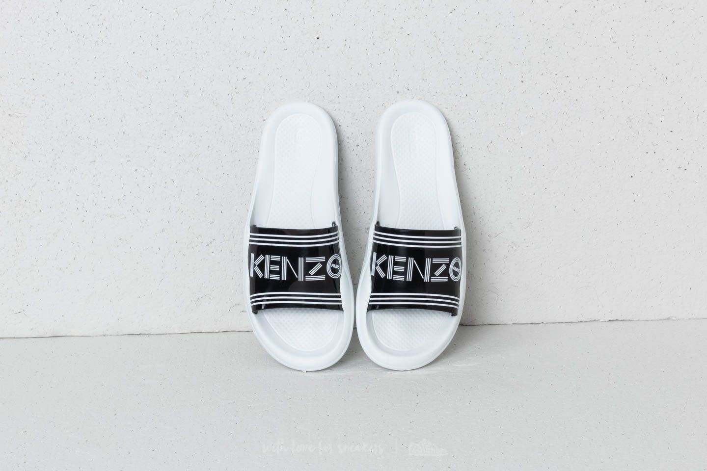 Dámské tenisky a boty Kenzo Pool Sandal Black/ White | Footshop