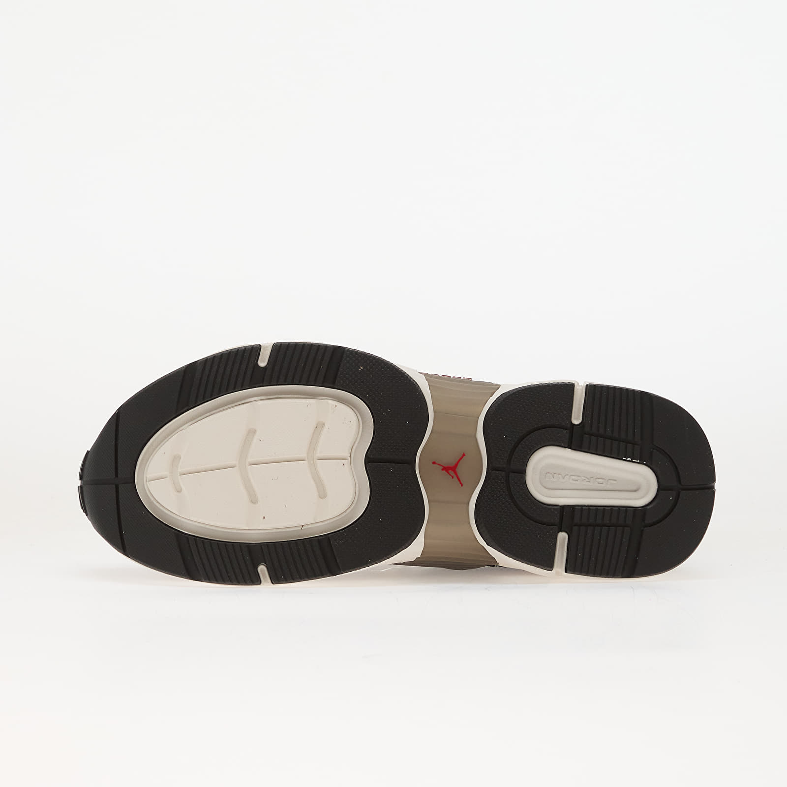 Jordan Trunner O/S Palomino/ University Red-Black-Phantom | Footshop