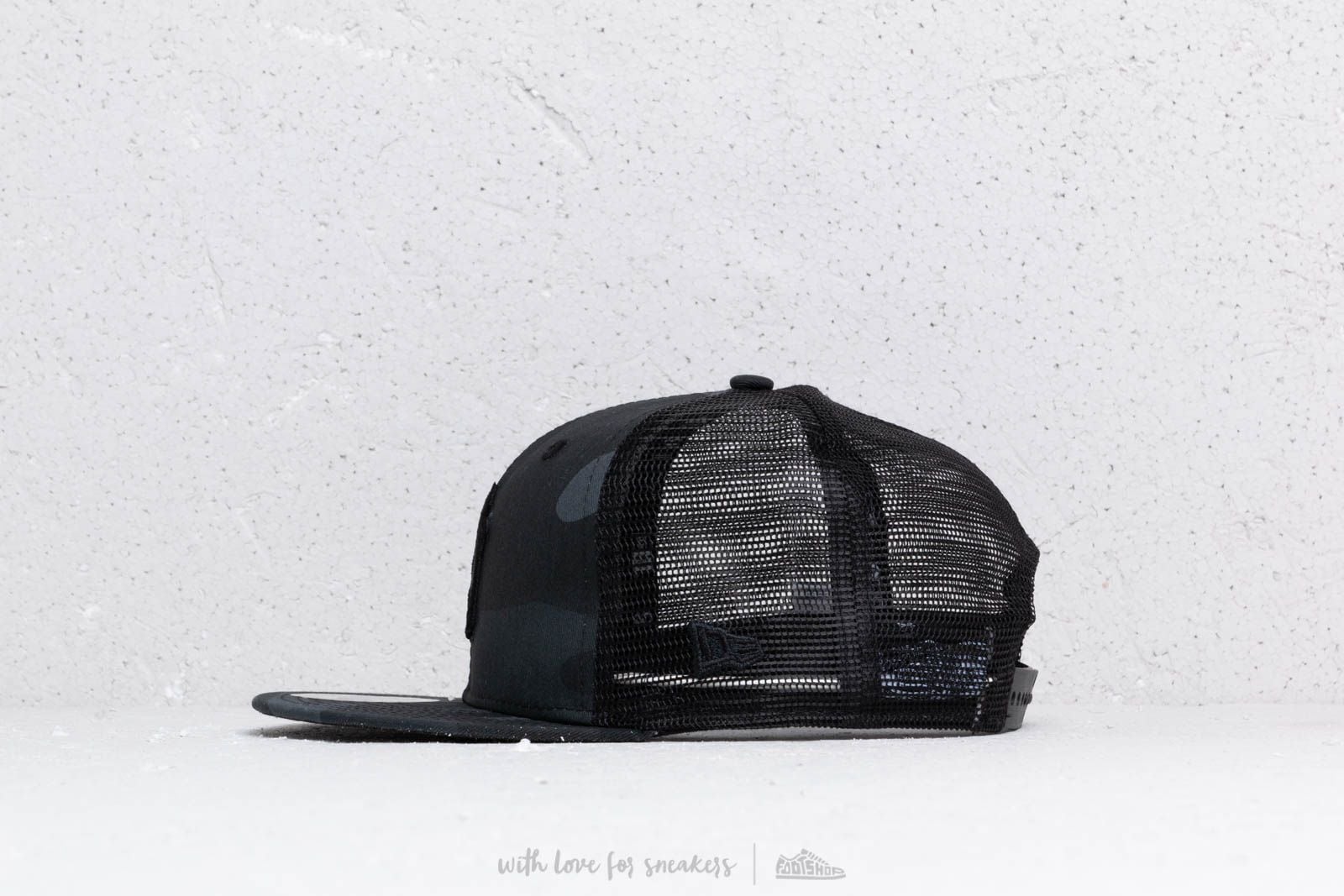 Caps New Era 9Fifty A Frame MLB Essential Los Angeles Dodgers Trucker ...