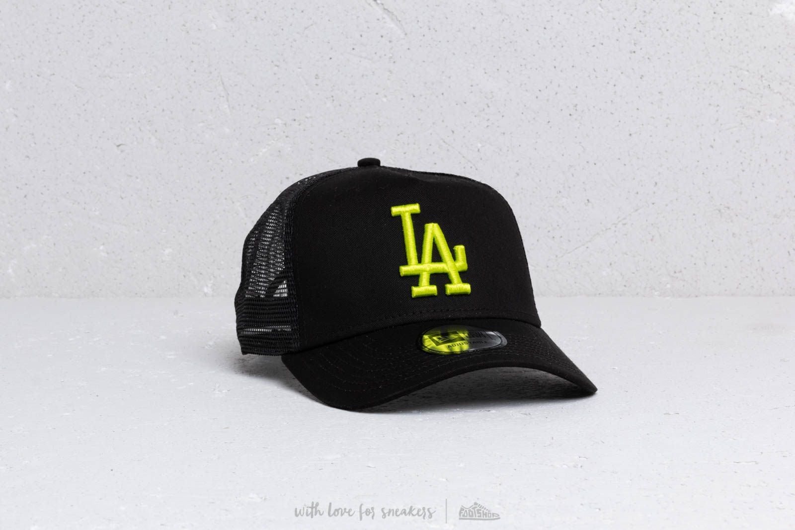 Caps New Era A Frame MLB Essential Los Angeles Dodgers Trucker Cap ...