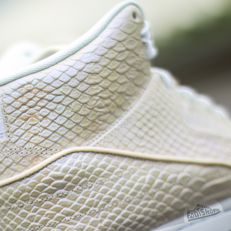 Men's shoes Nike Air Python Premium White/Blanc (705066-101 CF) | Footshop