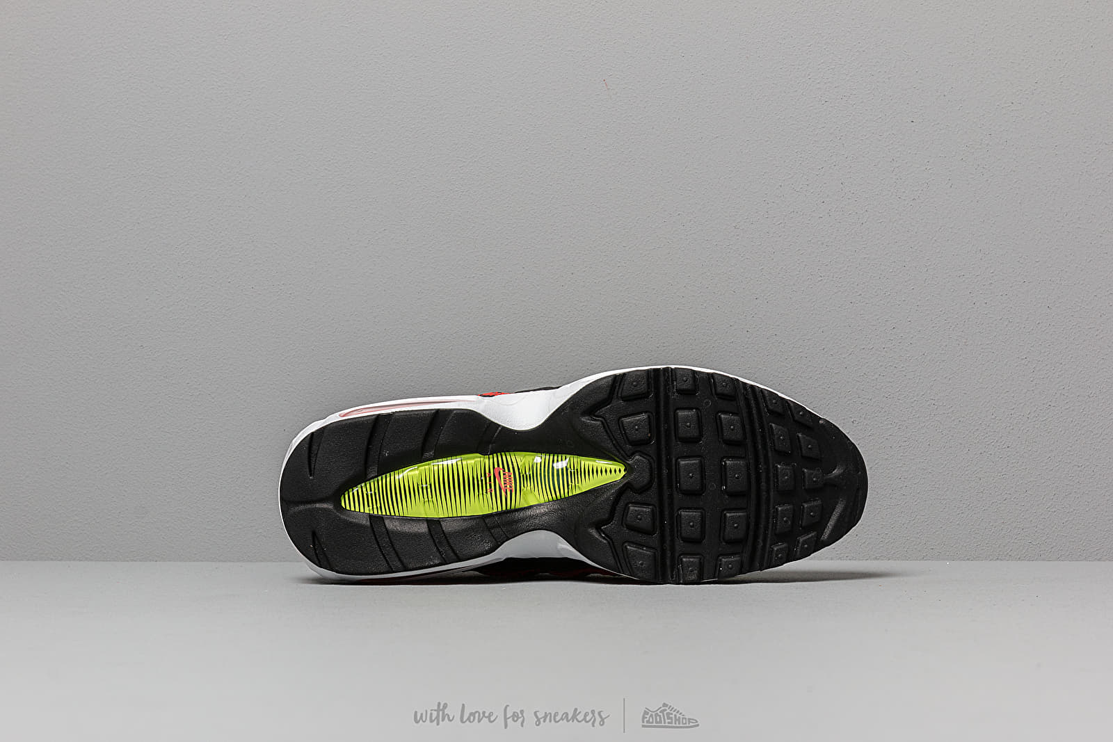 Men's shoes Nike Air Max 95 Se Black/ Aloe Verde-Bright Crimson-Volt ...