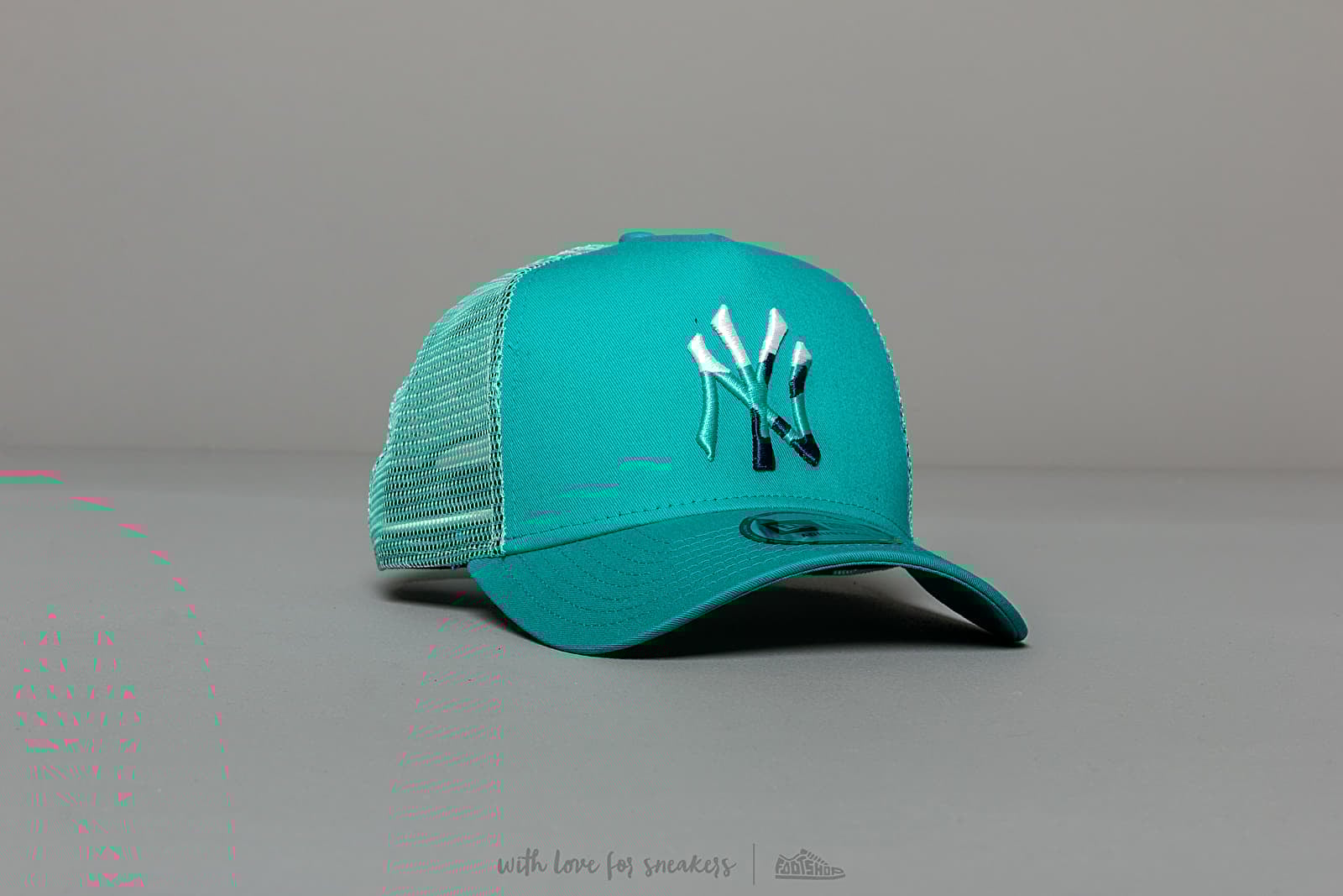 Caps New Era 9Forty MLB Essential A Frame New York Yankees Trucker Cap ...