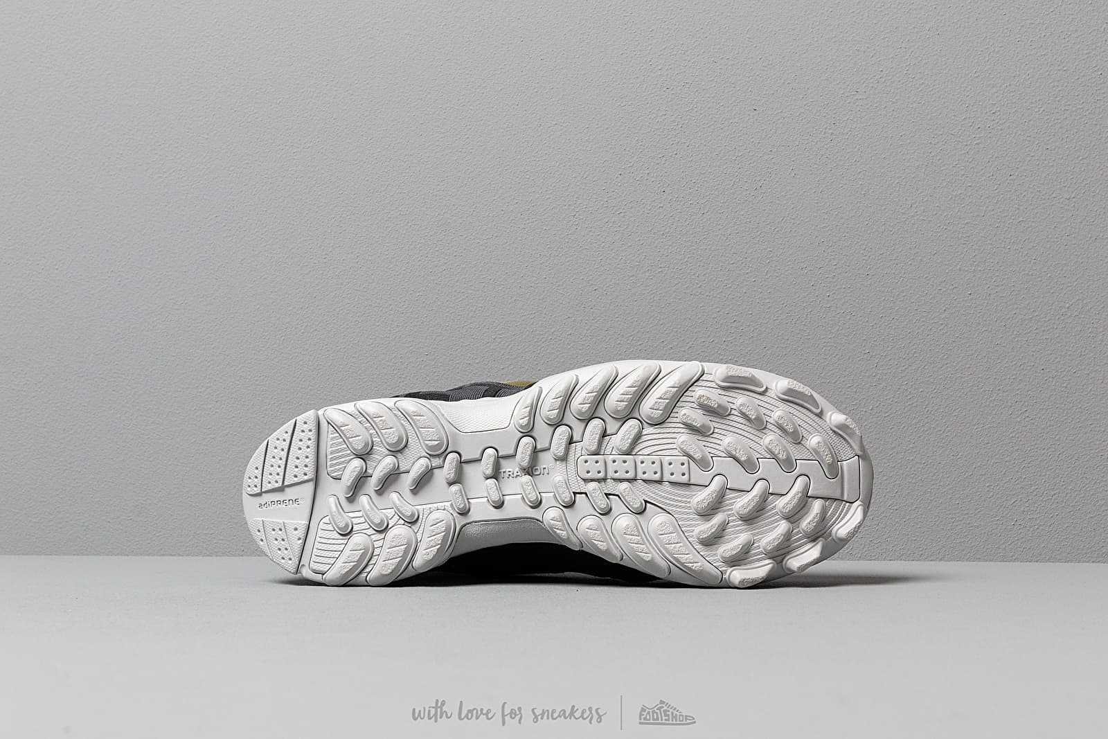 Men's shoes adidas x Undefeated GSG9 Olive Cargo/ Light Grey Heather ...