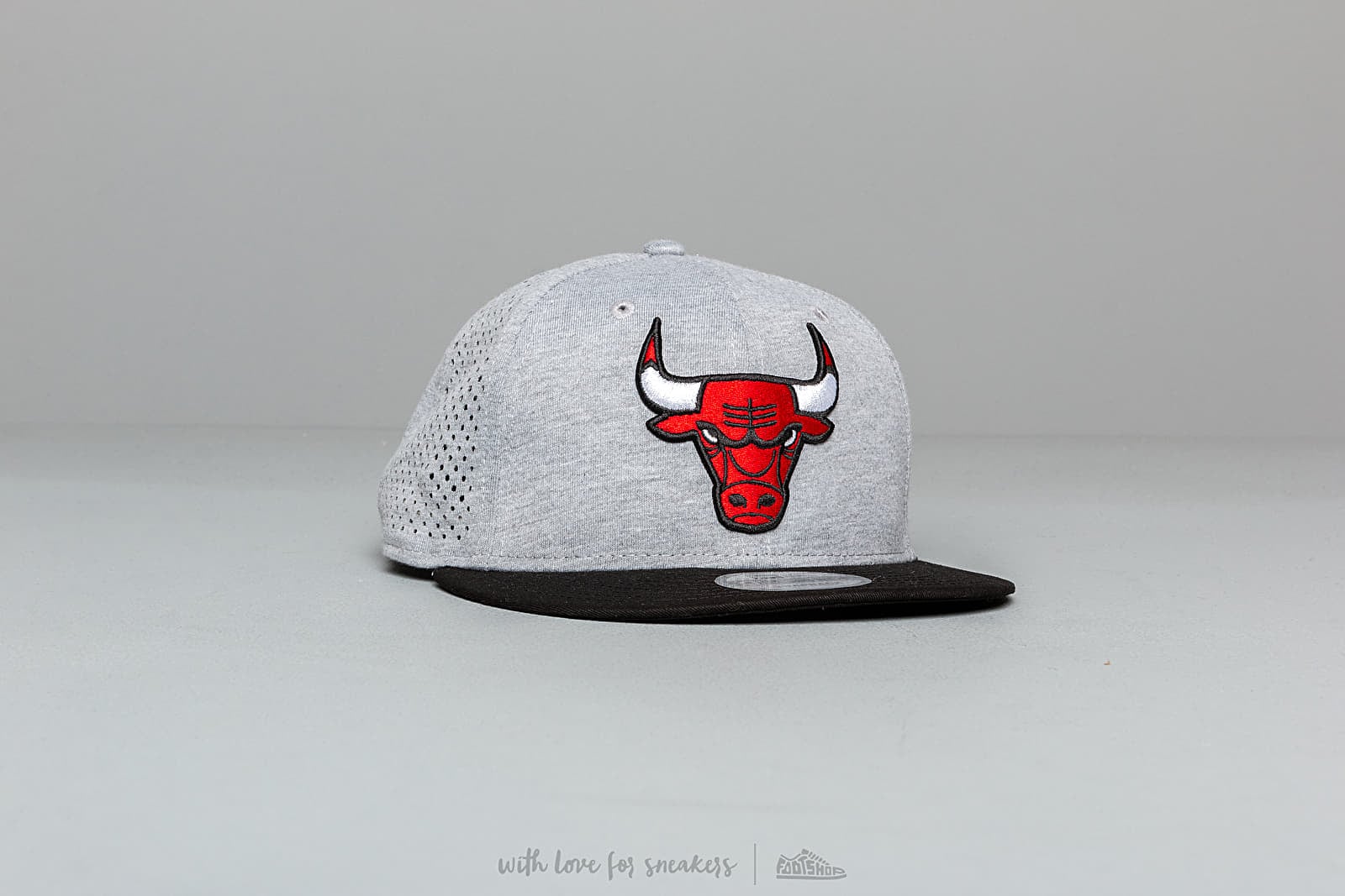 New Era 9Fifty NBA Shadow Tech Chicago Bulls Snapback