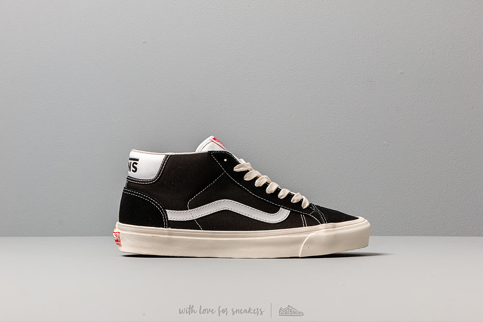 Herenschoenen Vans Og Mid Skool 37 L (Suede/ Canvas) Black/ White ...