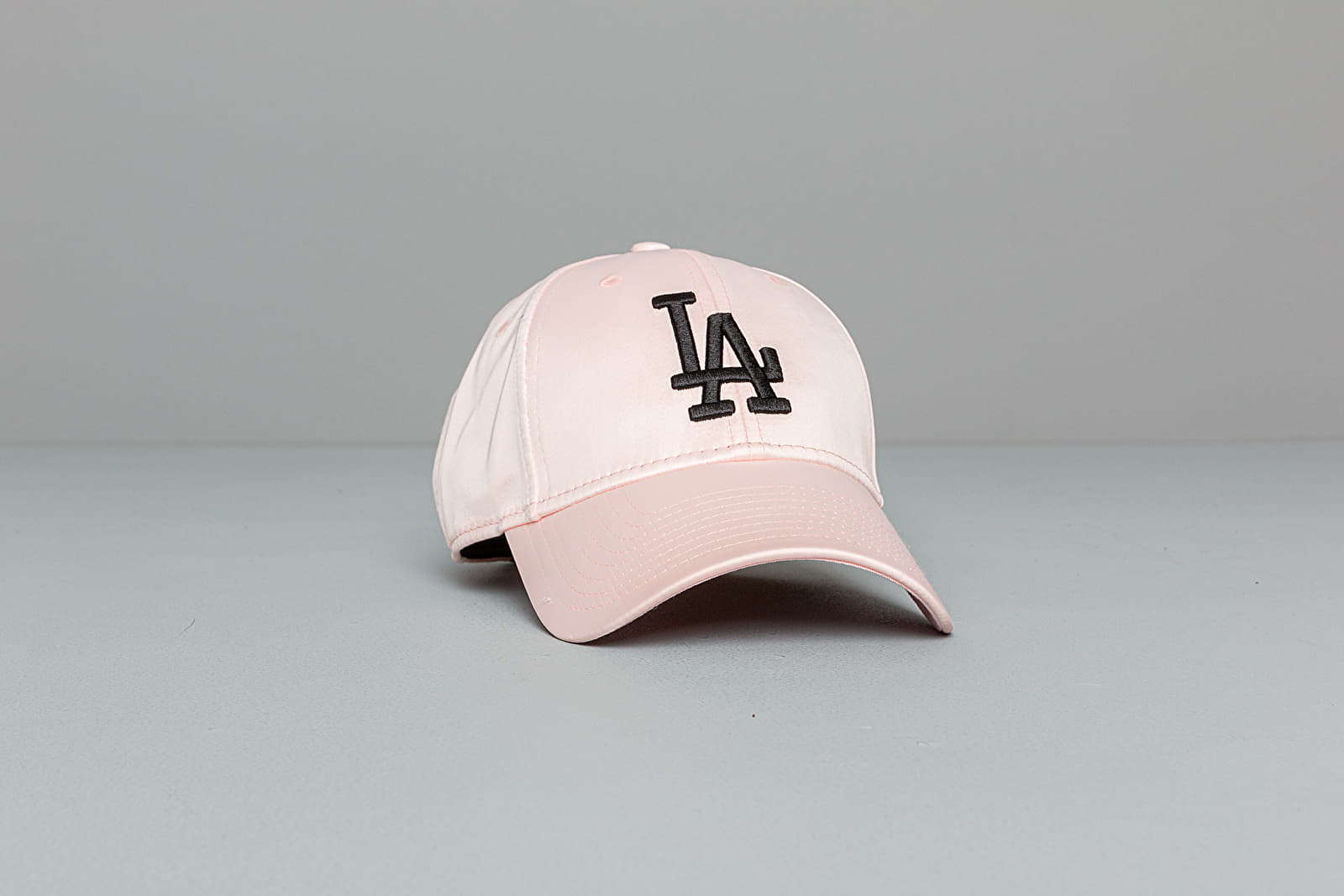 Caps New Era 9Forty MLB Satin Los Angeles Dodgers Cap Pink | Footshop