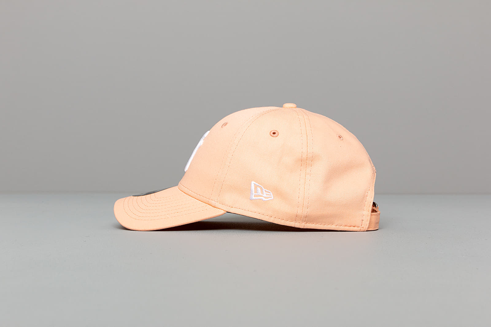 Caps New Era 9Forty MLB Basic New York Yankees Cap Peach | Footshop