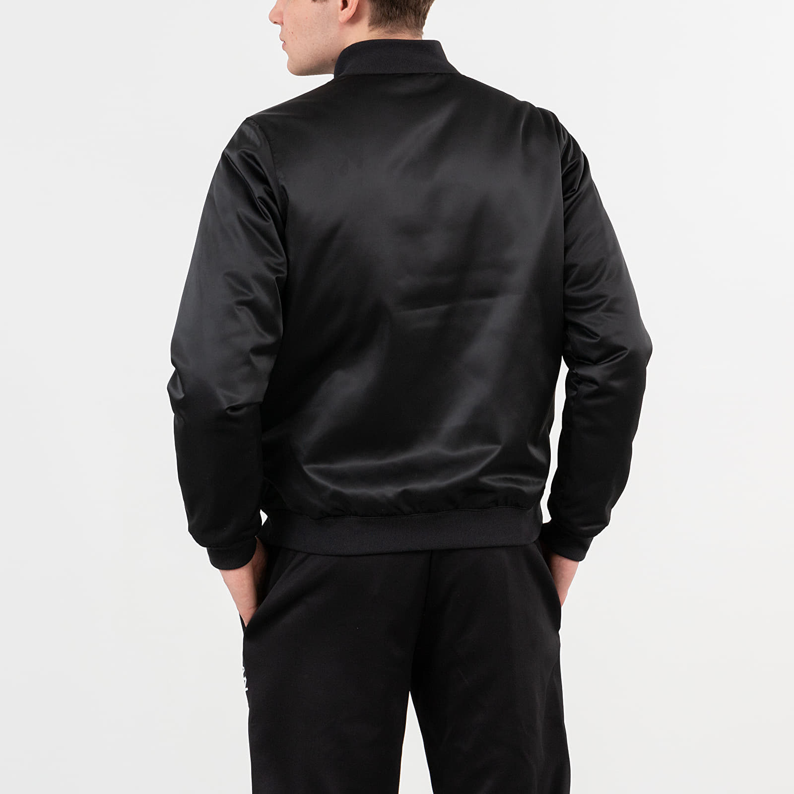 Jassen Jordan Remastered Hybrid Jacket Black/ Black/ Gym Red | Footshop