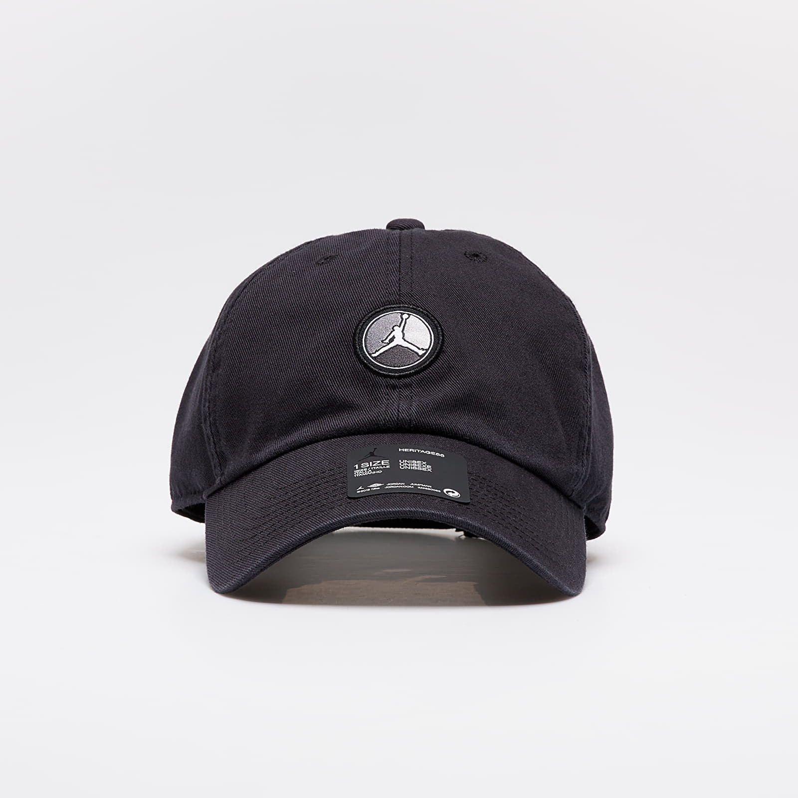 Čepice Jordan H86 Remaster Patech Cap Black/ Black (CT0001-010) | Footshop