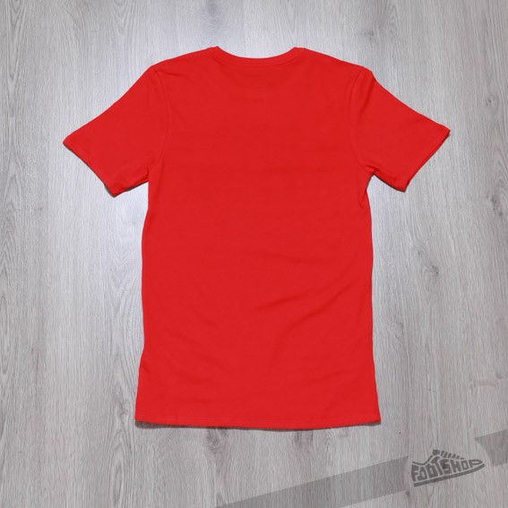 T-Shirts and shirts Nike Rep Your City Tee Red | Footshop