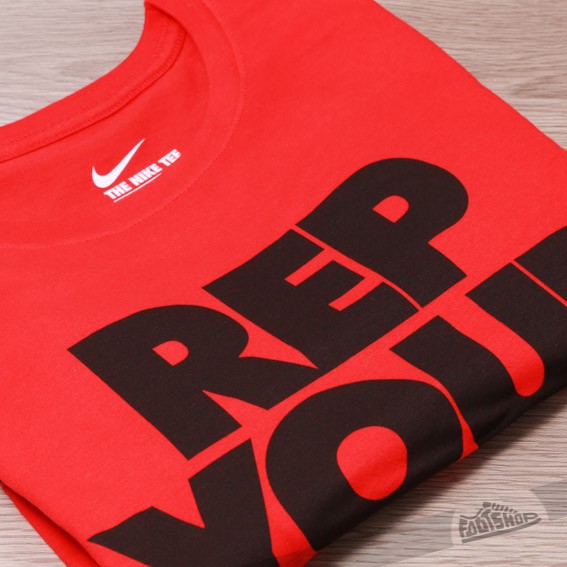 T-Shirts and shirts Nike Rep Your City Tee Red | Footshop