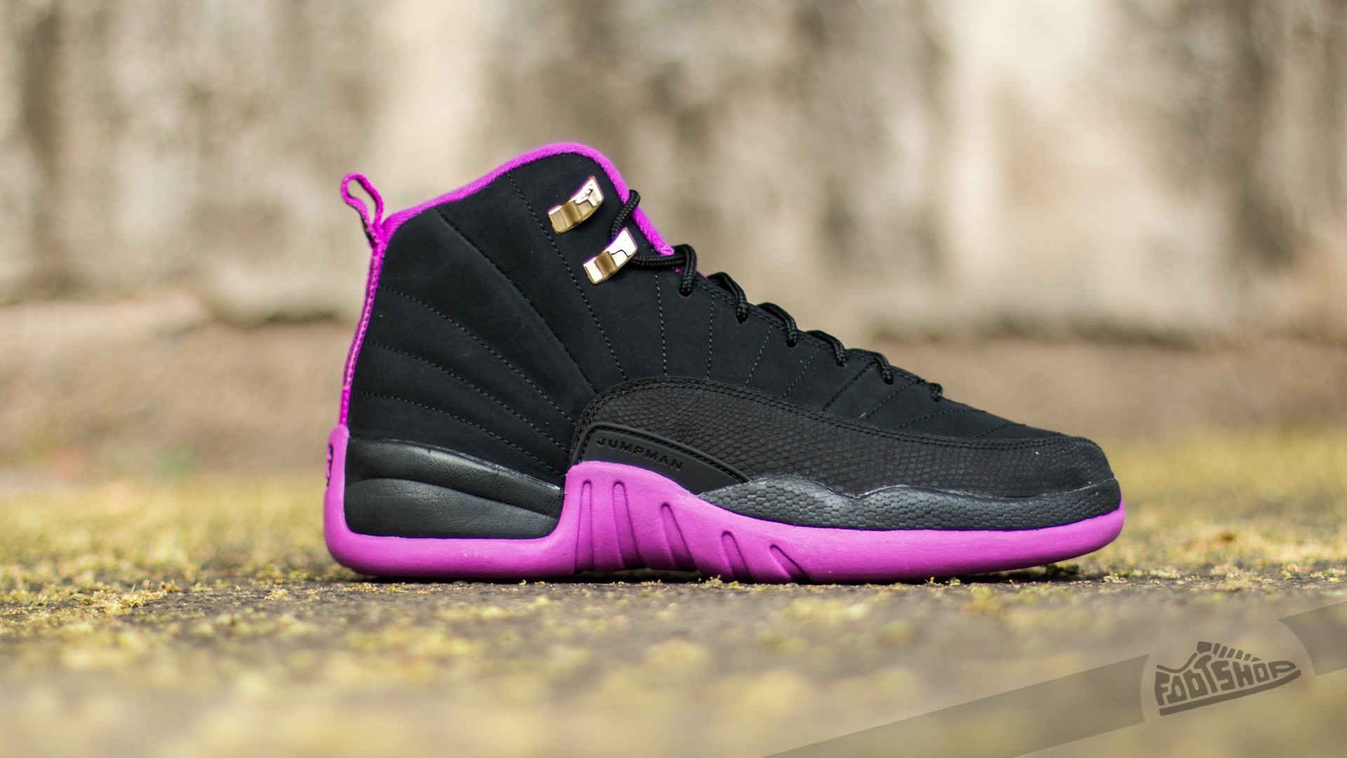 Women's shoes Jordan Air 12 Retro (GS) Black/ Metallic Gold Star-Hyper ...