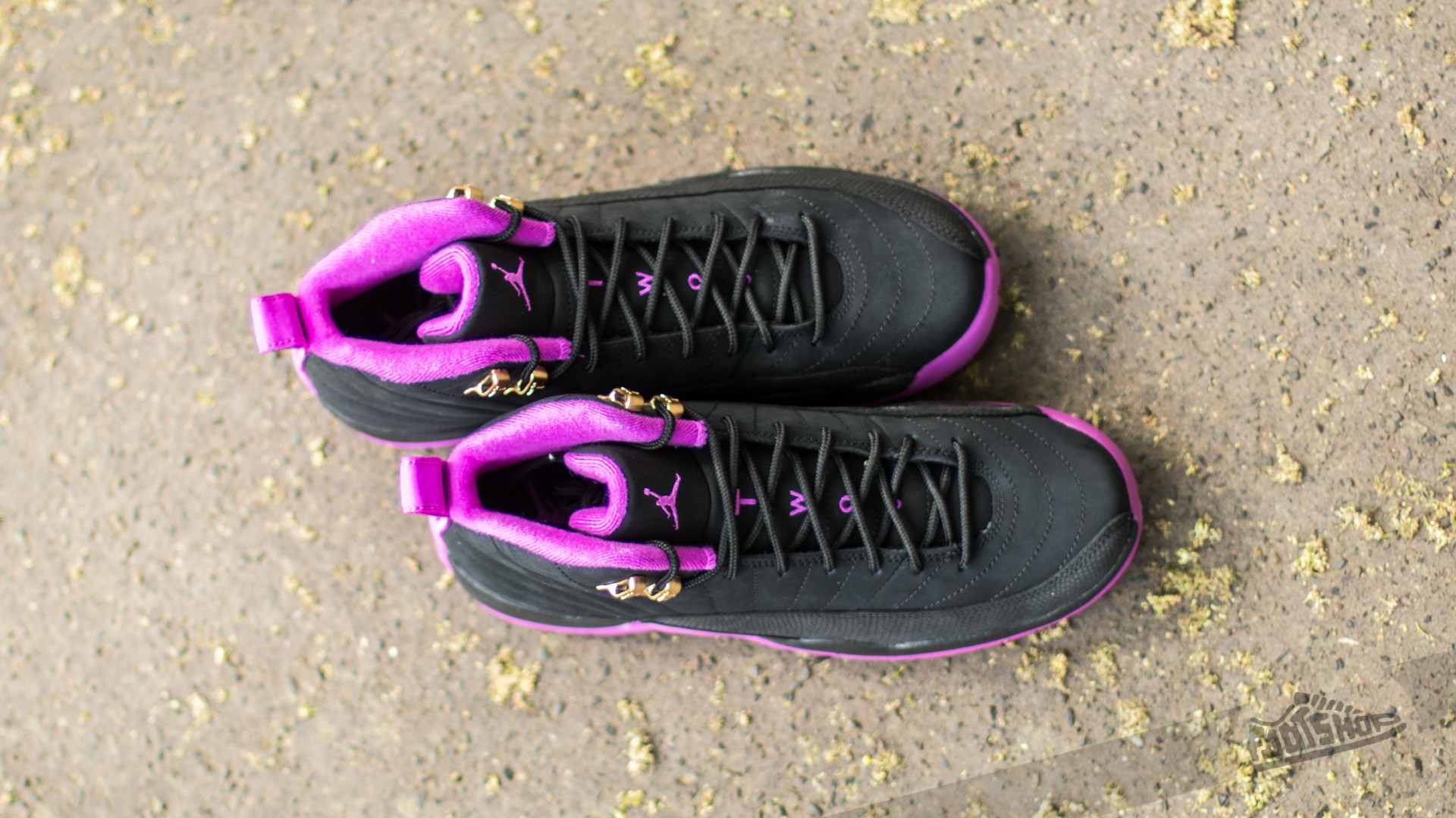 Women's shoes Jordan Air 12 Retro (GS) Black/ Metallic Gold Star-Hyper ...