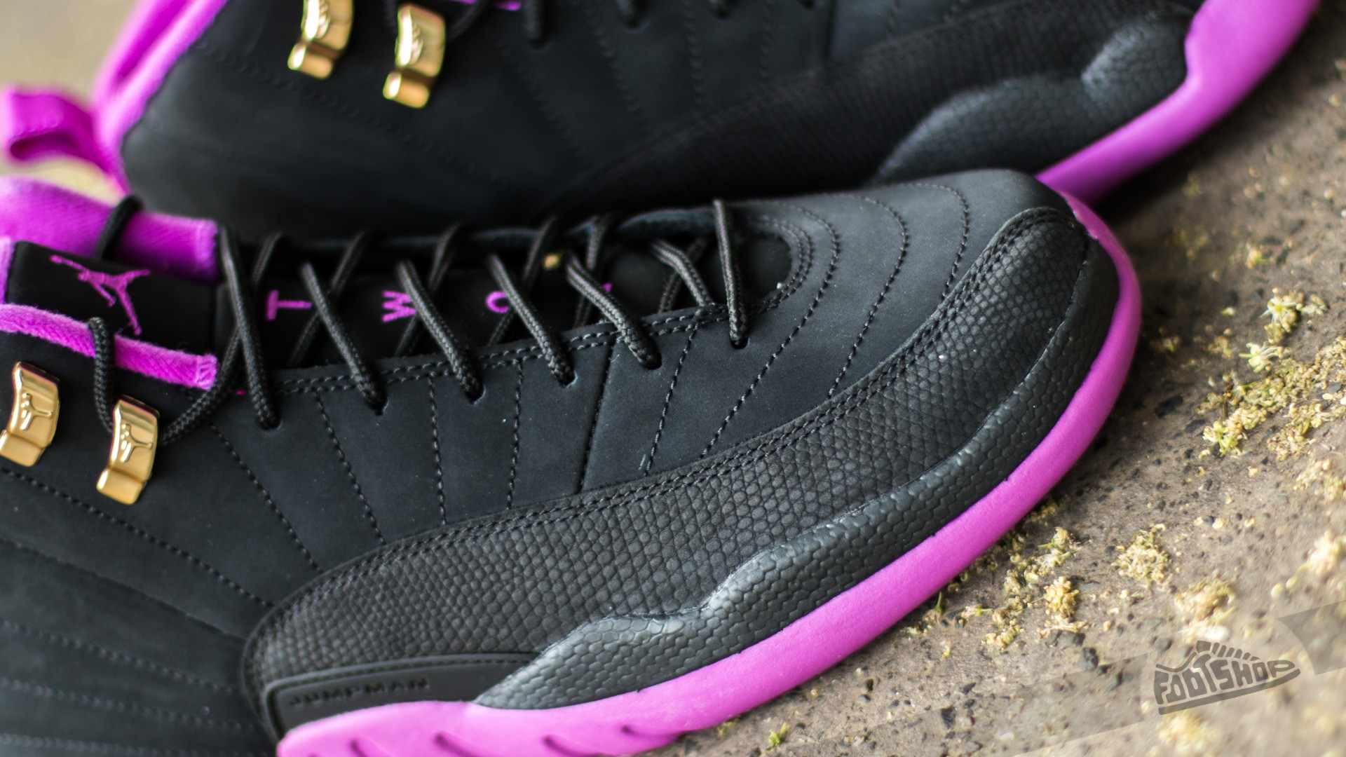 Women's shoes Jordan Air 12 Retro (GS) Black/ Metallic Gold Star-Hyper ...
