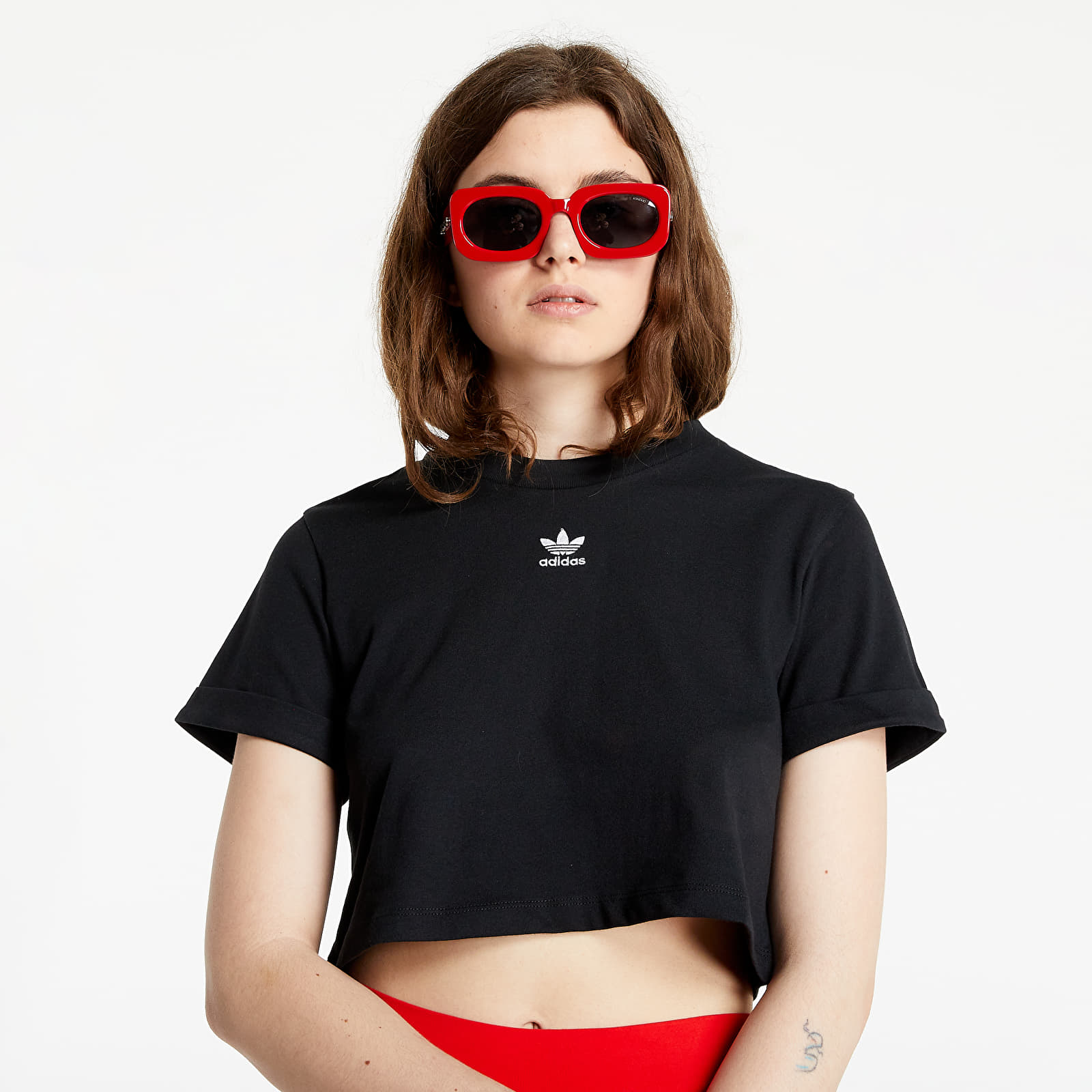 adidas Adicolor Essentials Cropped Tee
