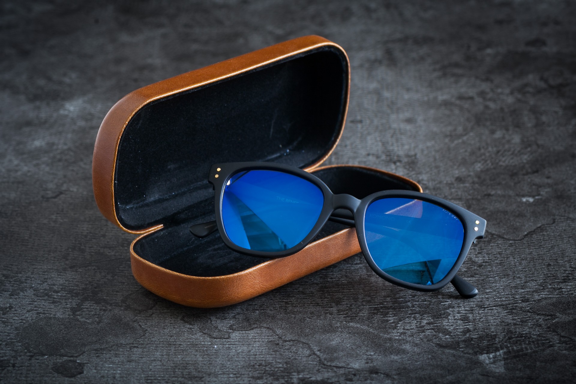 Sunglasses Komono Renee Black Rubber Blue Mirror (KOM-S1714) | Footshop