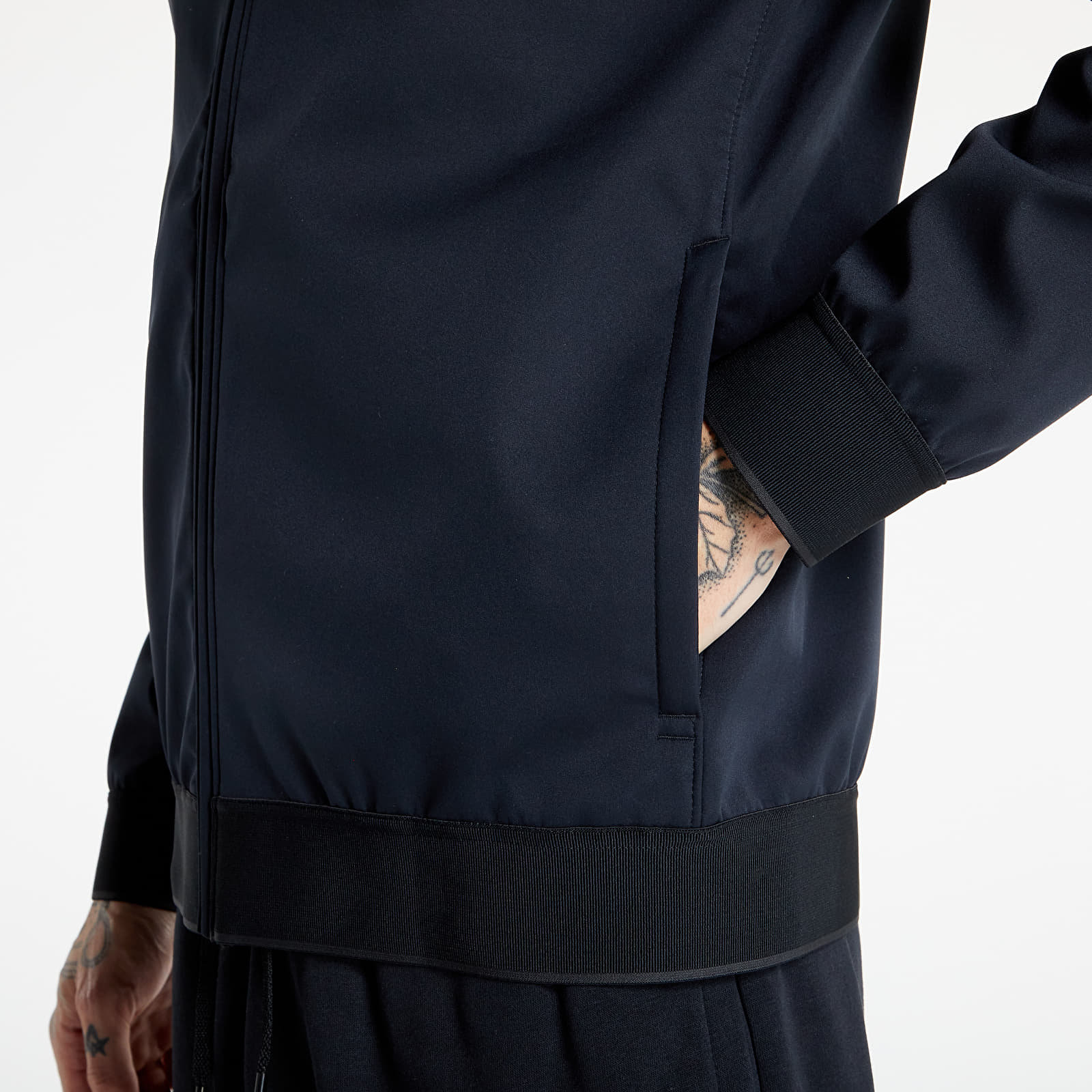Jackets Under Armour Accelerate Bomber Black (1365407-001) | Footshop