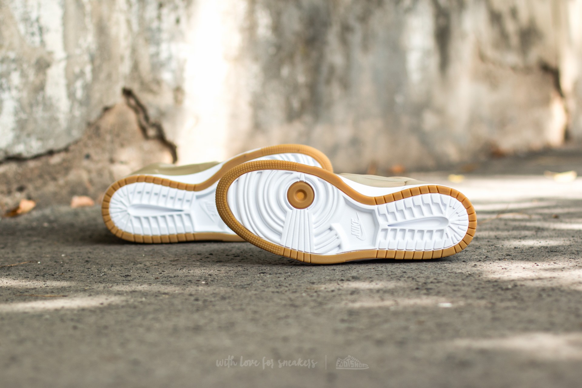 Încălțăminte și sneakerși pentru bărbați Nike Dunk Ultra Craft Khaki ...