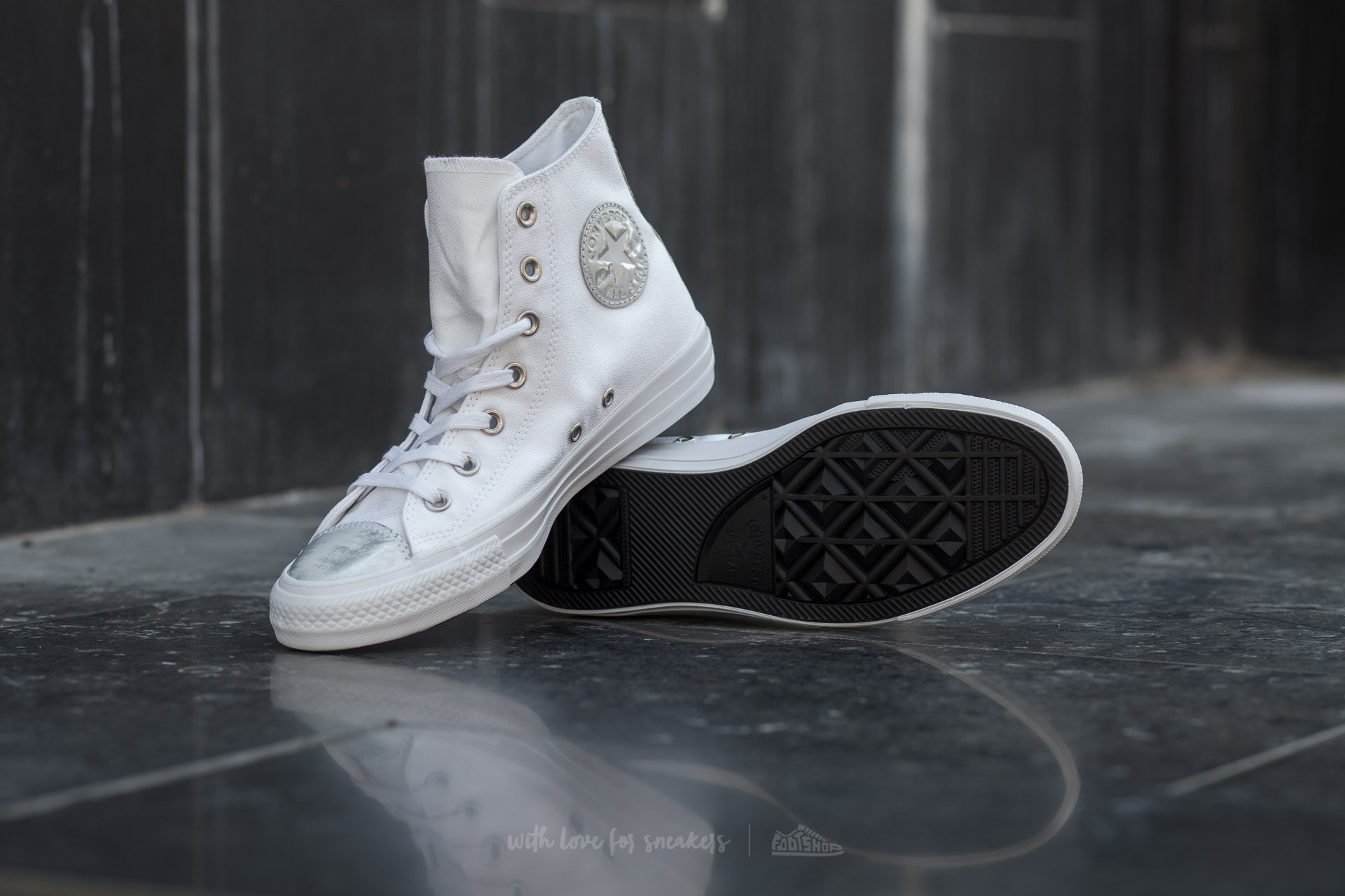 Converse Chuck Taylor All Star Brush Off Leather Toecap White/ Pure ...
