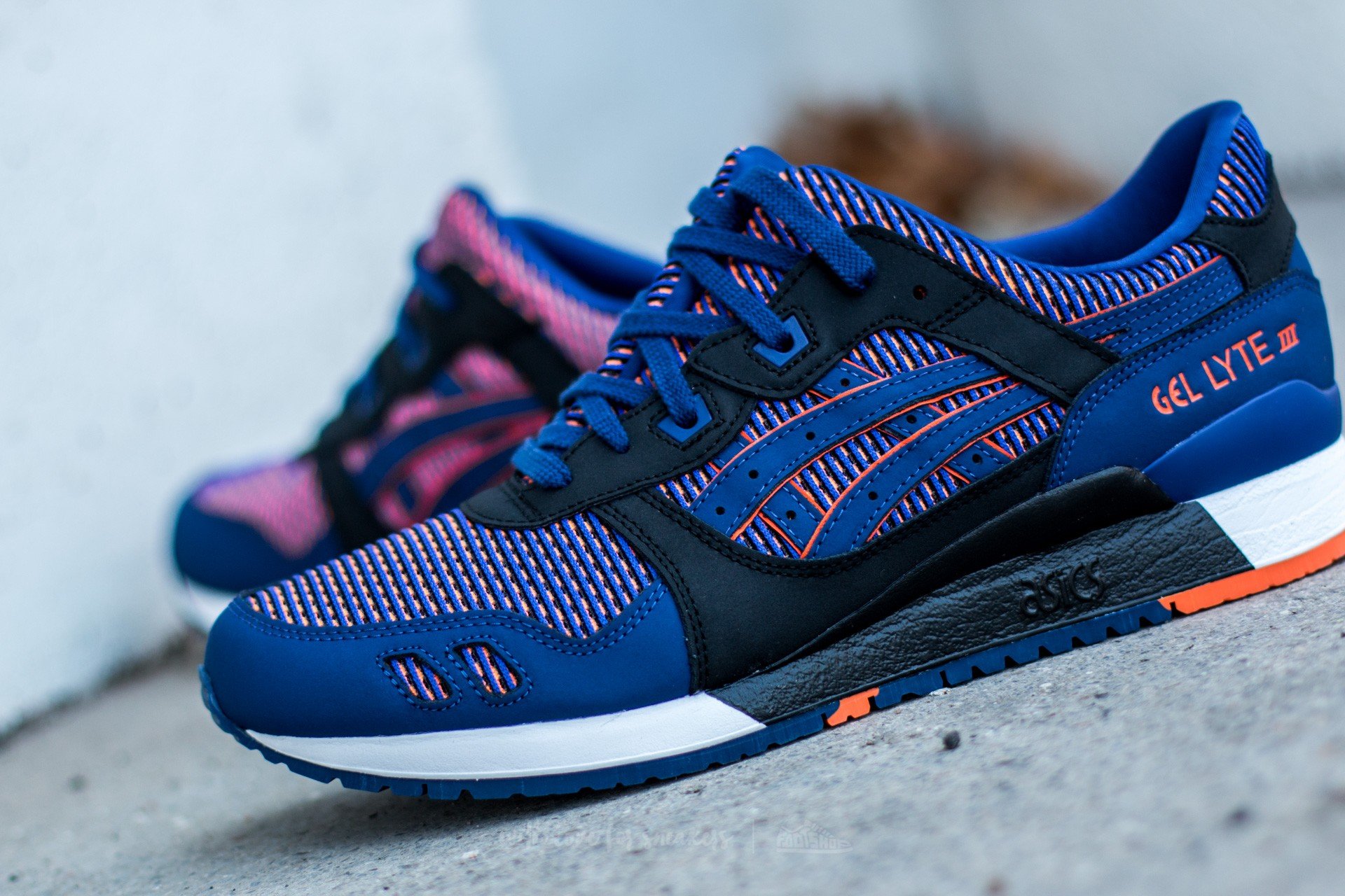 Asics gel lyte iii orange blue store