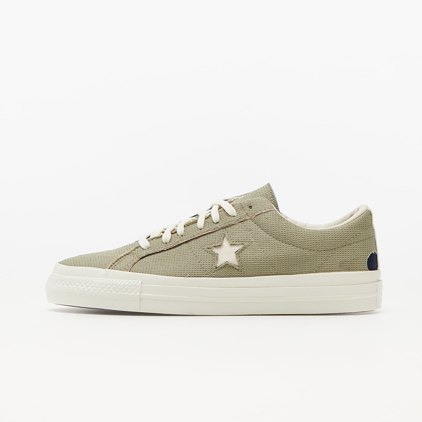 Converse One Star Tri-Panel Reveal