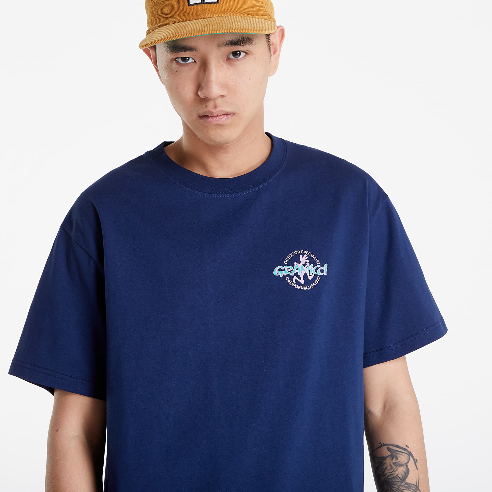 T-shirts Gramicci Running Man Tee Navy | Footshop