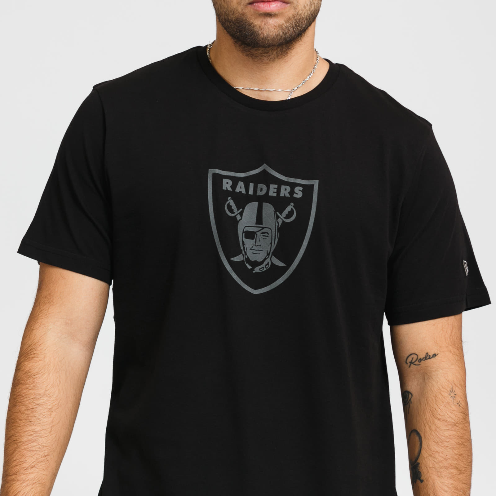 T-shirts New Era NFL Reflective Print Tee Raiders Black | Footshop
