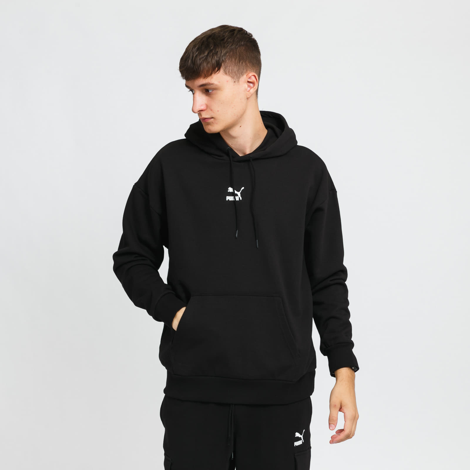 Bluzy Puma Classics Oversized Hoodie TR Black (53213801) | Footshop
