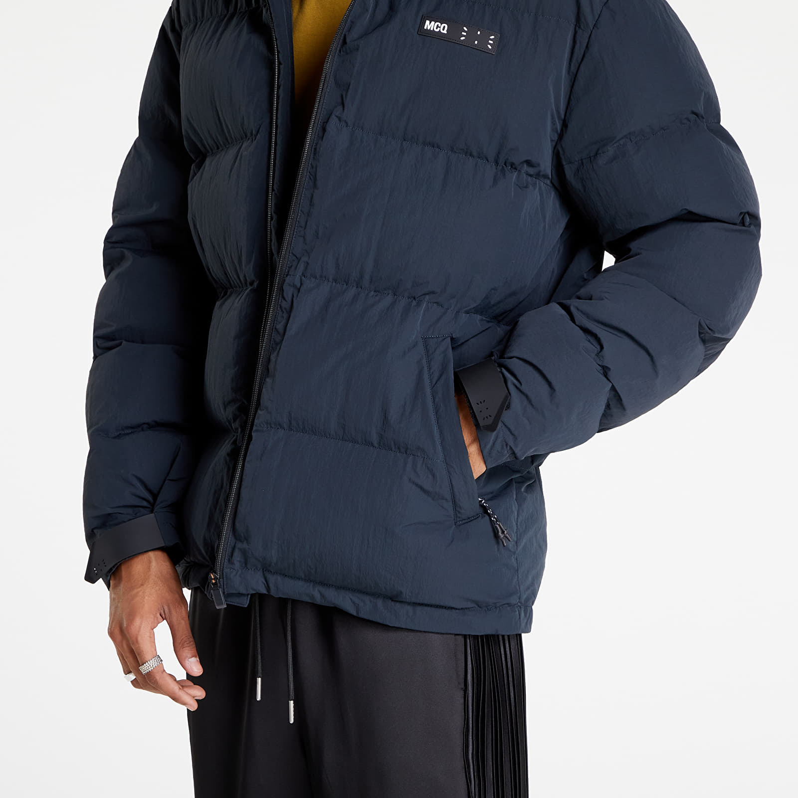 Jackets McQ Jack Puffer Darkest Black | Footshop