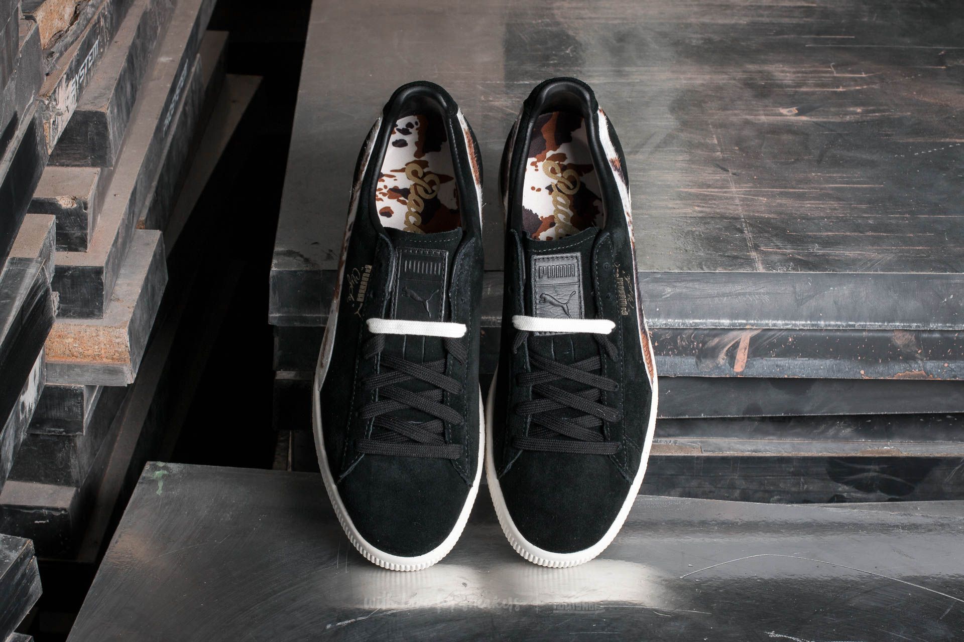 Men's shoes Puma Clyde x Packer Black-Whisper White | Footshop
