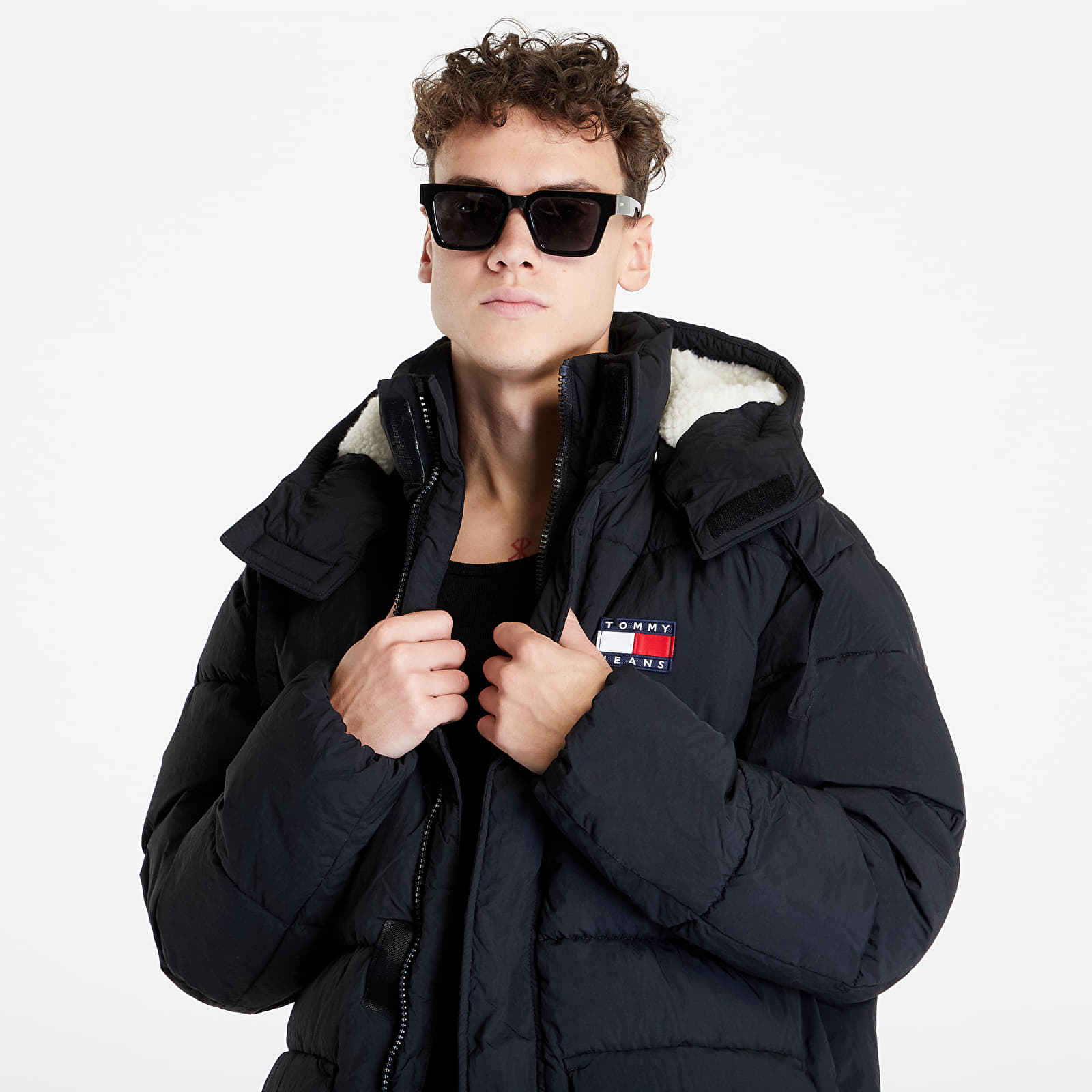 Jackets Tommy Jeans Color Badge Padded Jacket Black (DM0DM14392 BDS ...