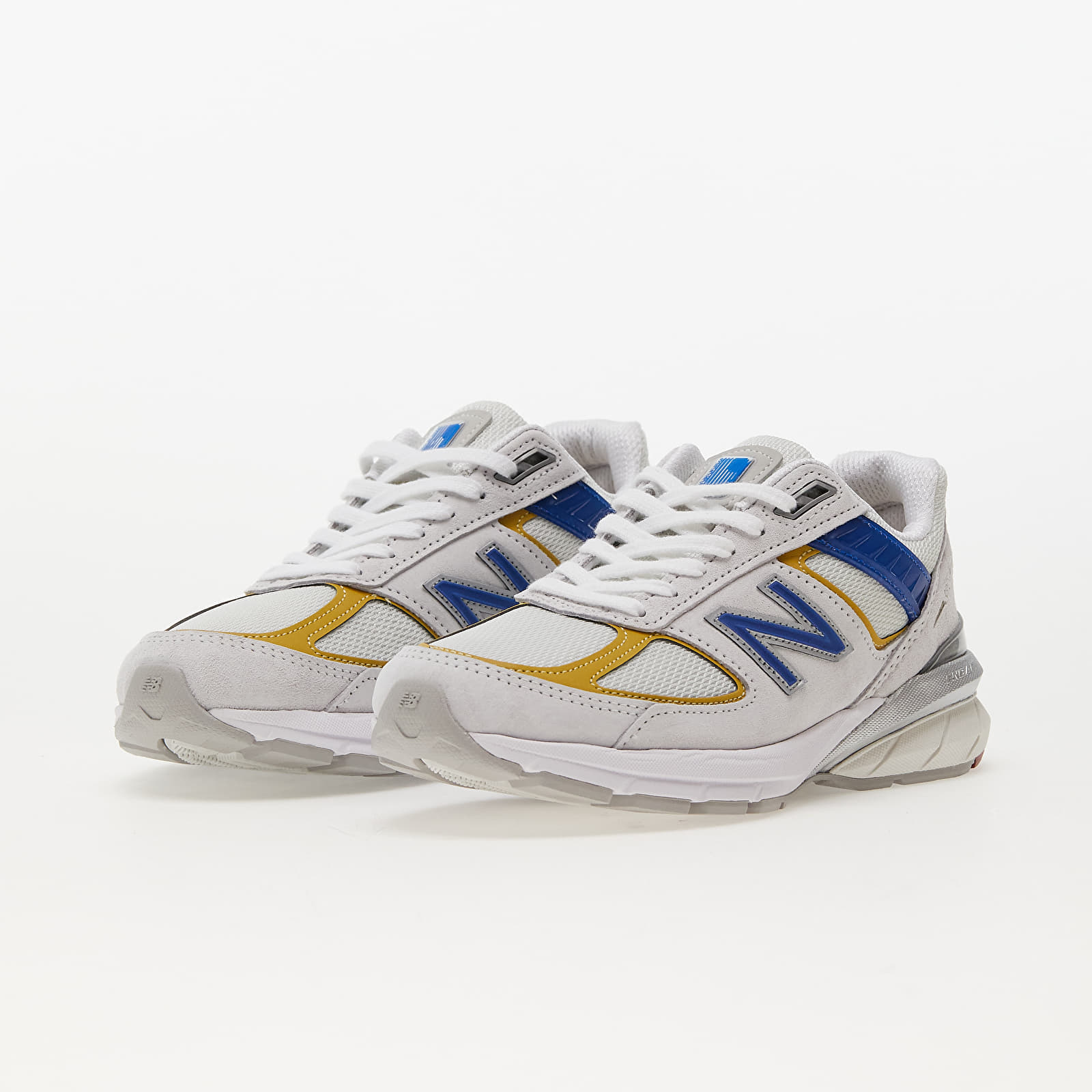 Încălțăminte și sneakerși pentru femei New Balance 990 V5 Soft Grey | Footshop