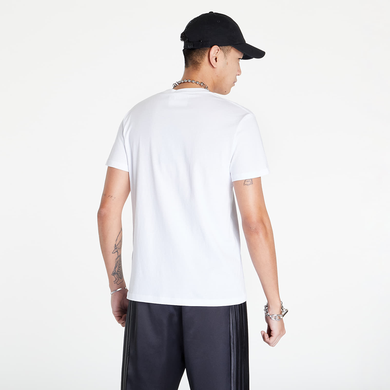 Tricouri Versace Jeans Couture S Vemblem Thick Foil T-Shirt White/ Gold ...